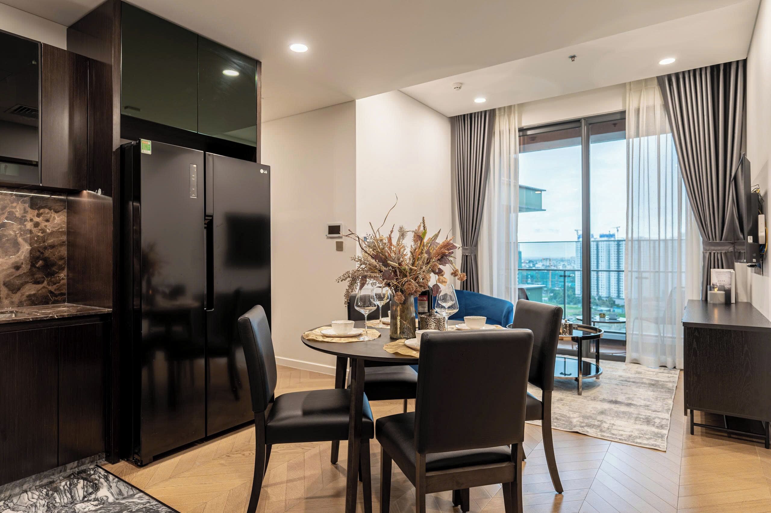 Apartamento, vista para a cidade | Opções para refeição