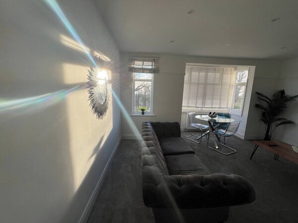 Salvation View 2 Bed Apartment - Southend-on-Sea