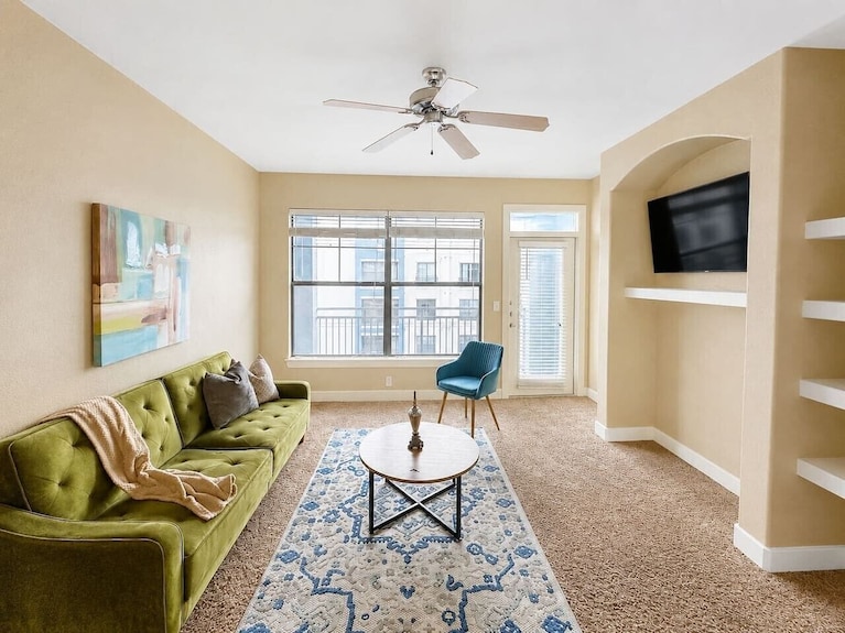 Sleepover | Stylish 1bd/1ba + Pool - Little Rock - North Little Rock, AR
