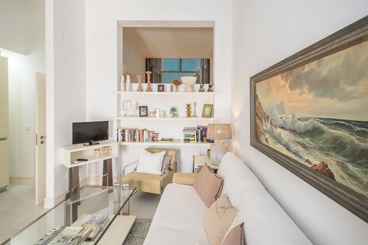 Apartamento (Standard Apartment) | Espaço de trabalho para notebook, roupa de cama