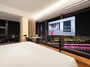 Quarto Individual Signature | Roupa de alta qualidade, camas de colchão pillowtop, minibar grátis 