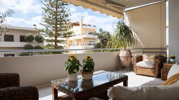 Apartamento Deluxe, vista para o jardim | Varanda