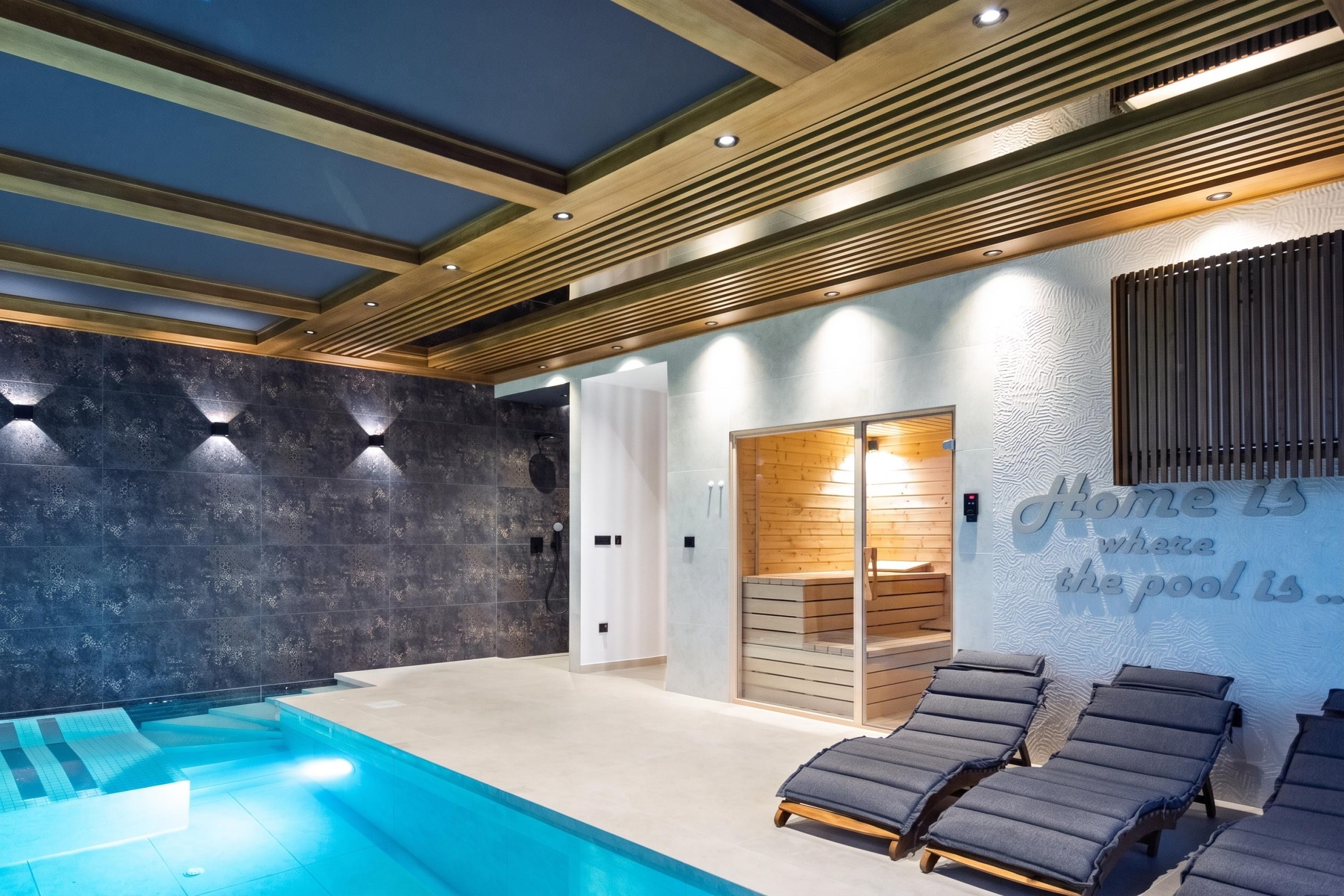 Piscina exterior sazonal 