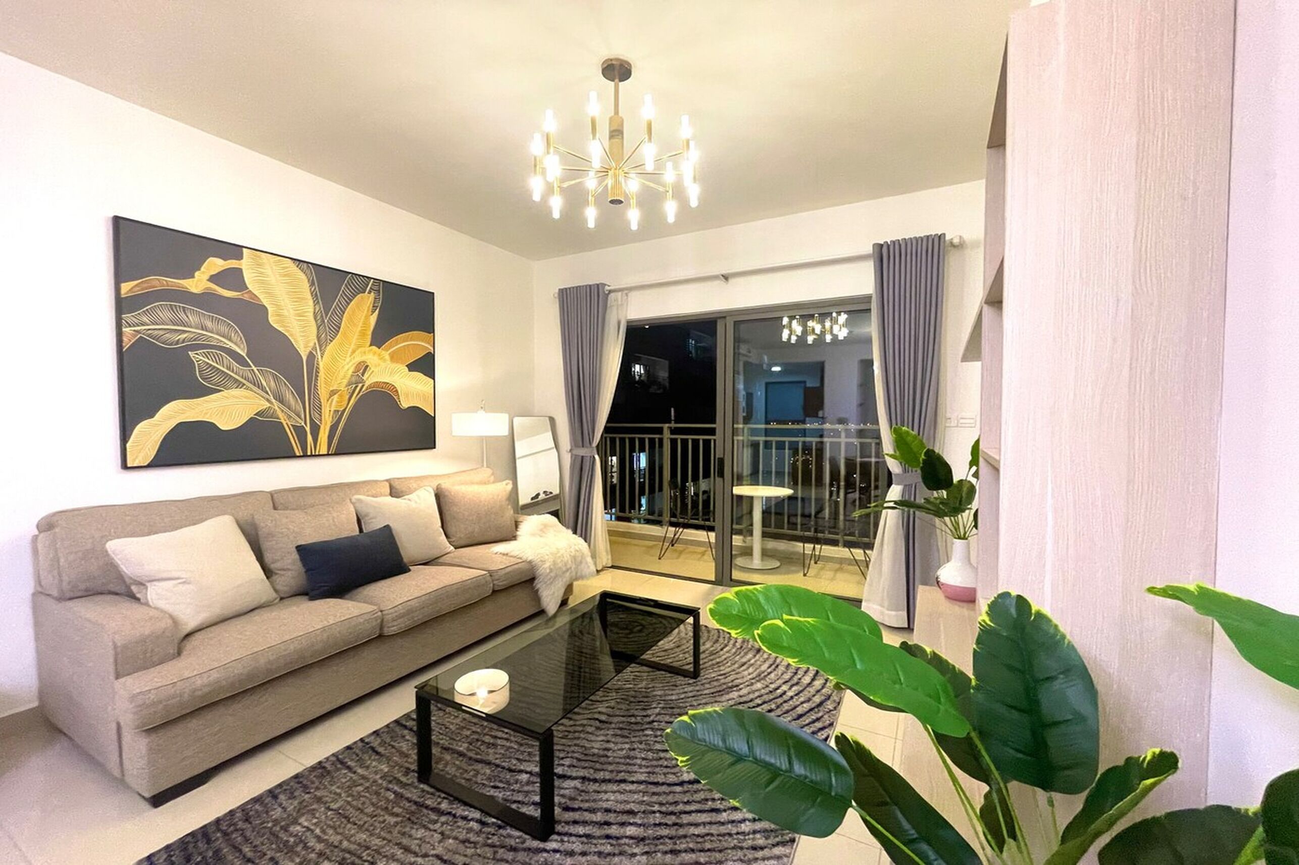Apartamento, 3 quartos, sacada, vista para a cidade | Área de estar