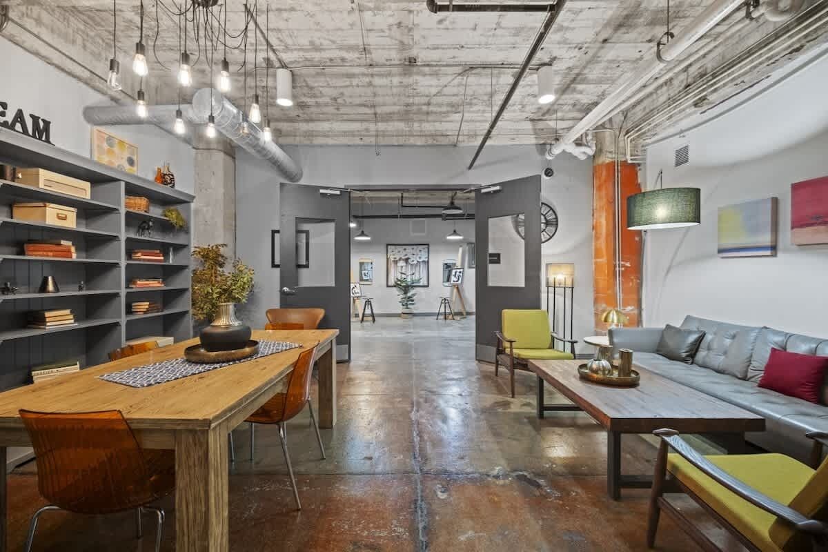 Luxury Dallas Loft - Sleeps 12 With Valet Parking - Dallas, TX