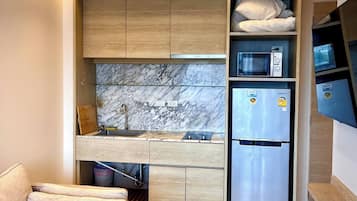 Apartamento, 1 quarto, fumadores, varanda | Sala de estar