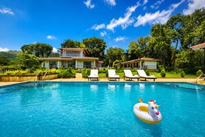 Vila superluxo, 5 quartos | Piscina | Piscina externa