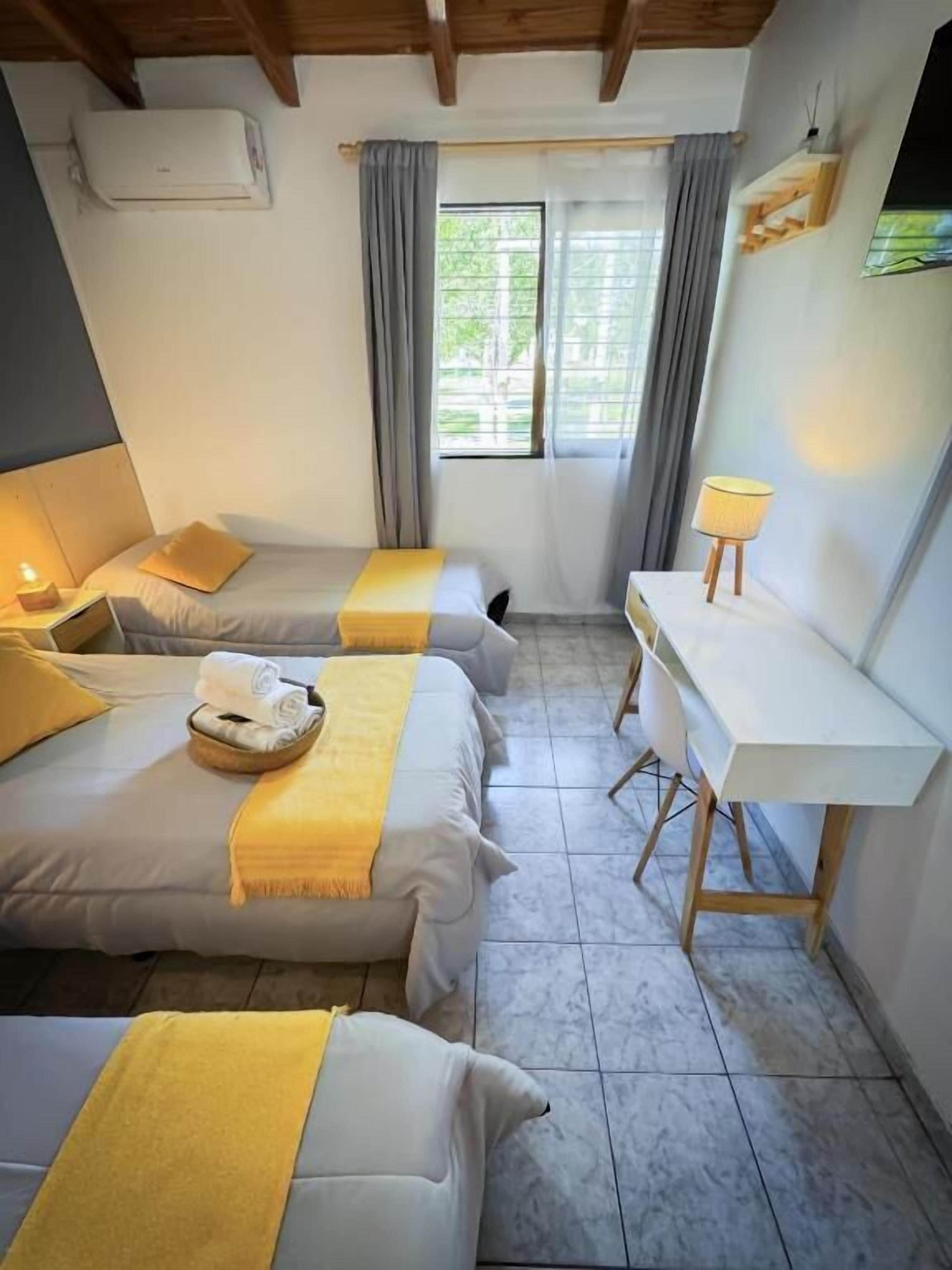 Quarto Triplo Económico, vista para o parque | Wi-fi grátis 