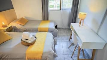 Quarto Triplo Económico, vista para o parque | Wi-fi grátis
