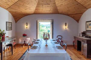 Villa, 5 quartos, vista para a montanha | Restaurantes