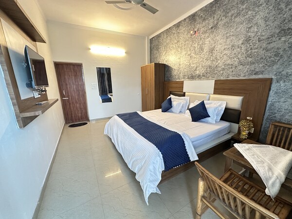 Hotel Mist - Chandigarh
