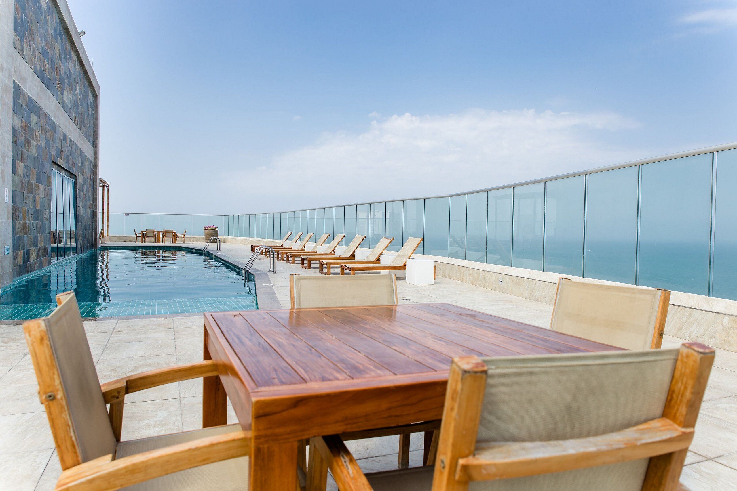 15 piscinas exteriores 