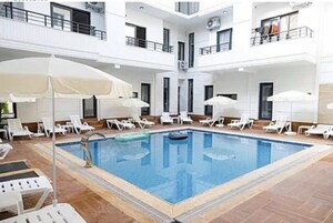 Piscina externa sazonal
