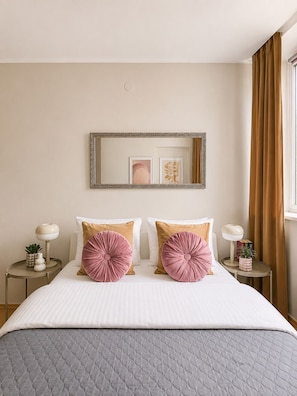 Apartamento Comfort, Vista para a cidade | Roupa de alta qualidade, secretária