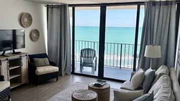 Apartamento em Condomínio Fechado, 2 quartos | Sala de estar