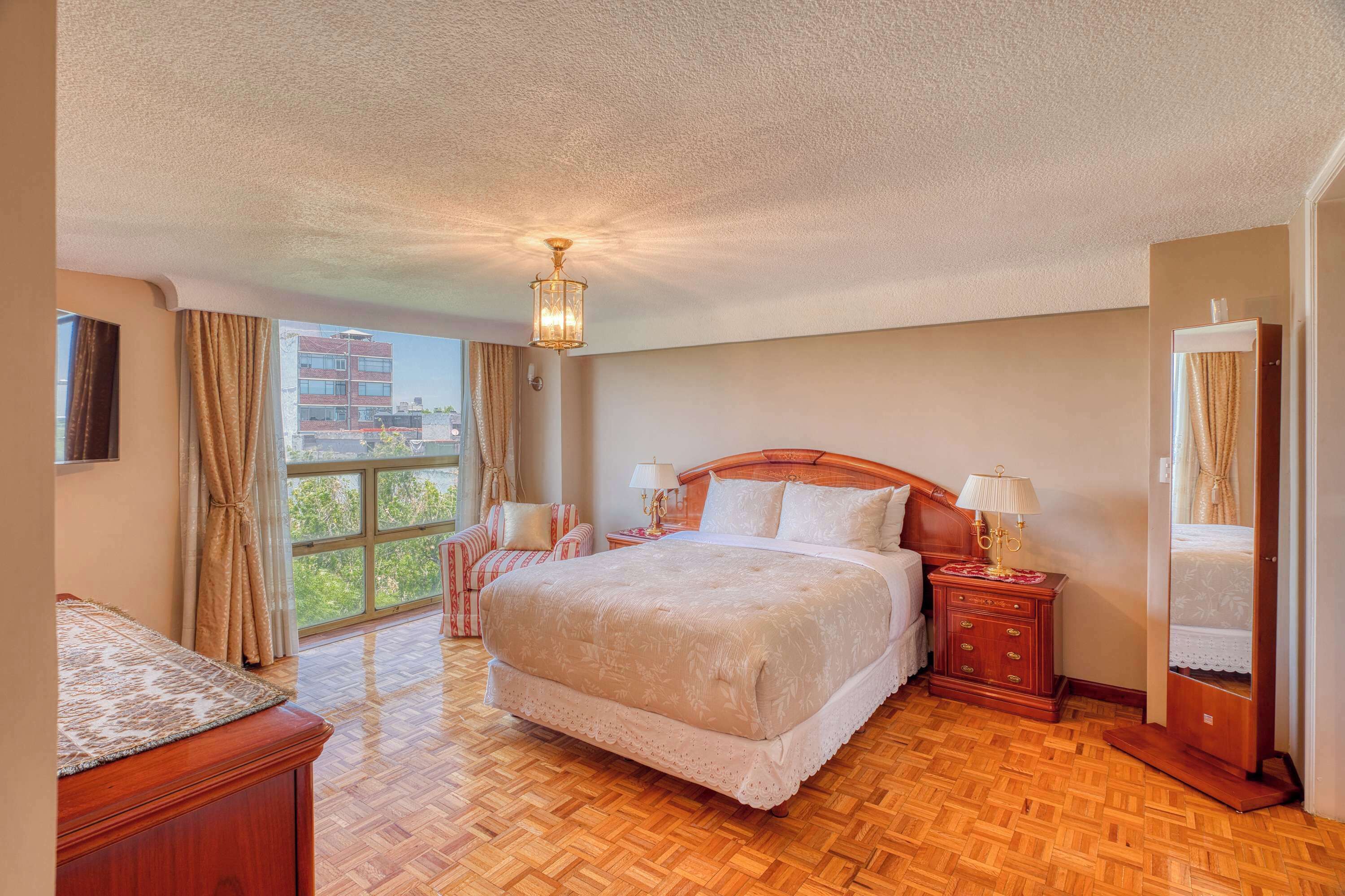 Apartamento, várias camas, cozinha, vista para a cidade (Amsterdam 247-802) | 2 quartos, individualmente decorados, individualmente mobiliados