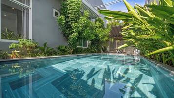 Piscina externa