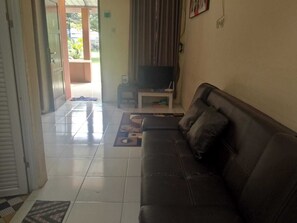 Suite | Interior