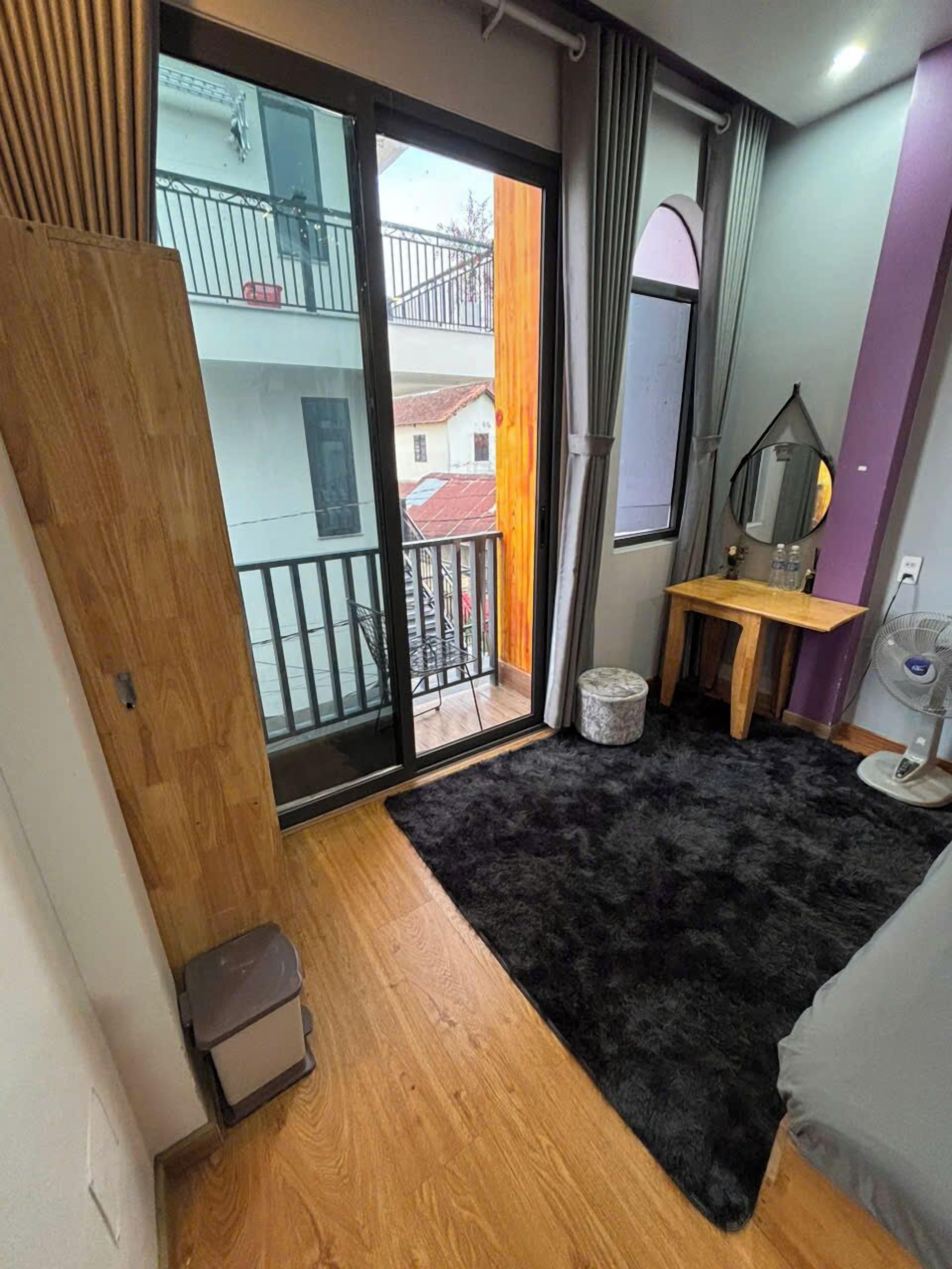 Quarto casal superior de uso individual, sacada, vista para a cidade | Wi-Fi de cortesia