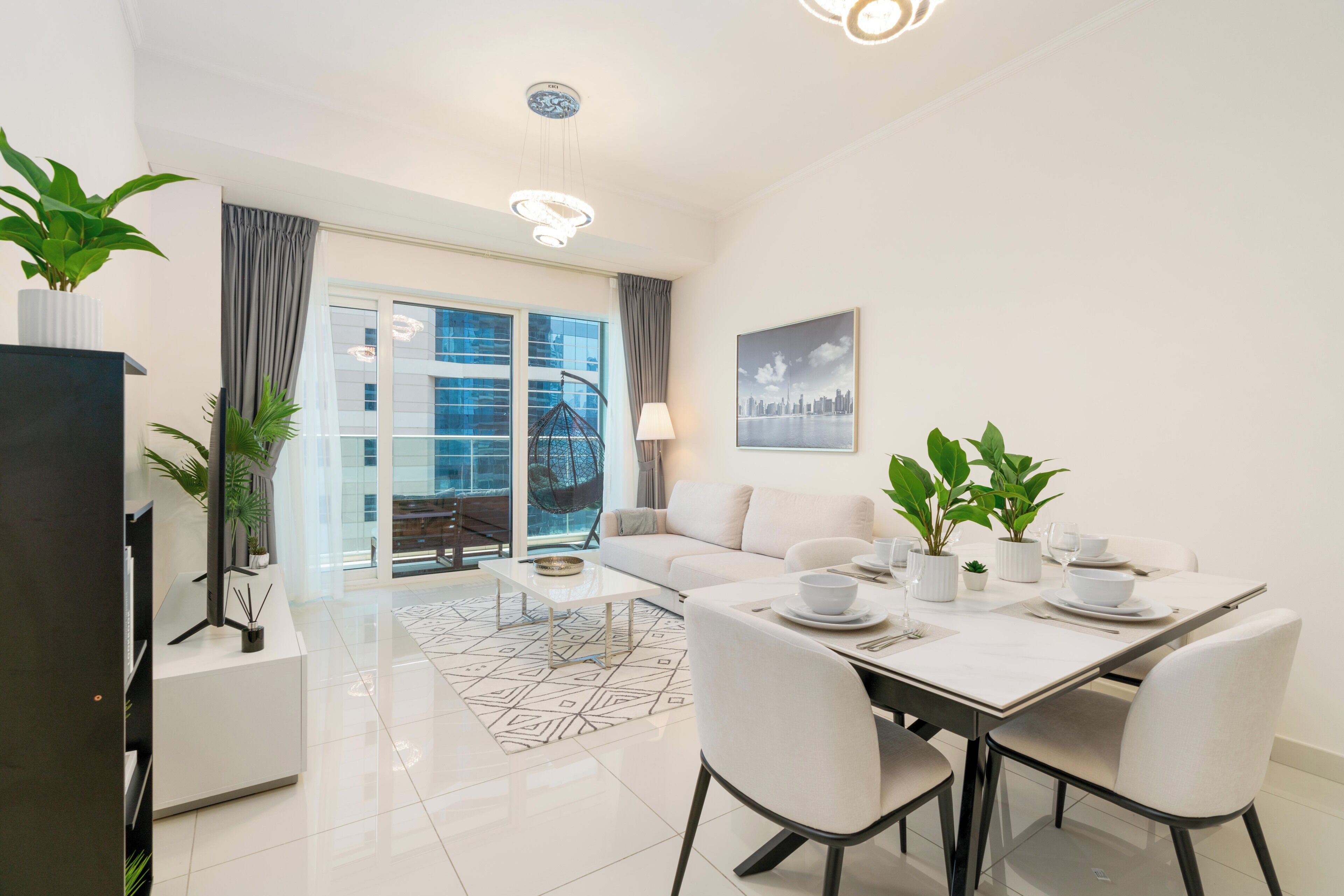 Apartamento de Luxo, 1 quarto, vista para o mar | Sala de estar | Smart TV de 55 de polegadas com canais via satélite, Netflix, Hulu 