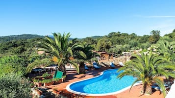 Piscina externa sazonal