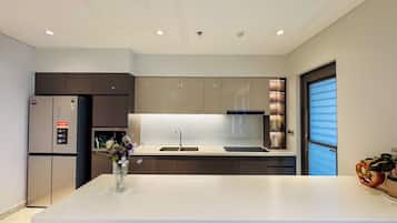 Apartamento Básico, varanda, Vista para a cidade | Cozinha privada