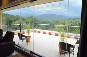Cobertura superluxo, sacada, vista para a montanha | Vista da sacada