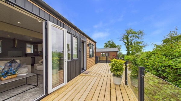 Puffin Lodge - 2 Bedroom Lodge - Wisemans Bridge - Wales