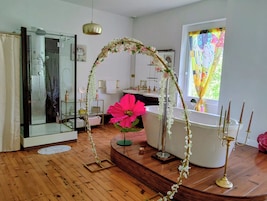 Quarto Duplo Comfort, não fumadores, vista para o rio | Com decoração personalizada, com mobília individualizada
