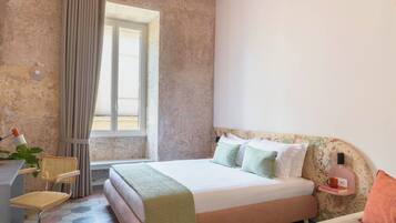 Quarto Triplo Deluxe | Cofre no quarto, cortinas/cortinados opacos, quartos insonorizados