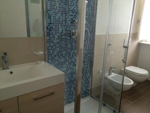 Quarto Triplo, varanda | Casa de banho