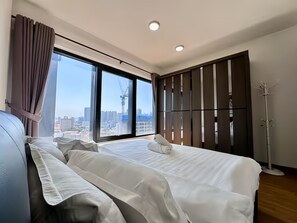 Apartamento luxo, 2 quartos, vista para a cidade | Vista do quarto