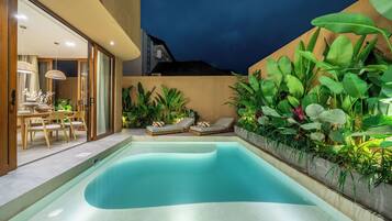 Villa Deluxe, 2 quartos, vista para a piscina | Piscina | Piscina exterior