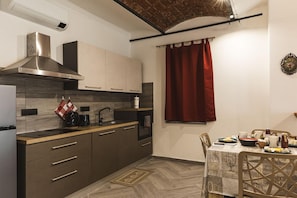 Estúdio Standard, vista para o jardim | Cozinha privada