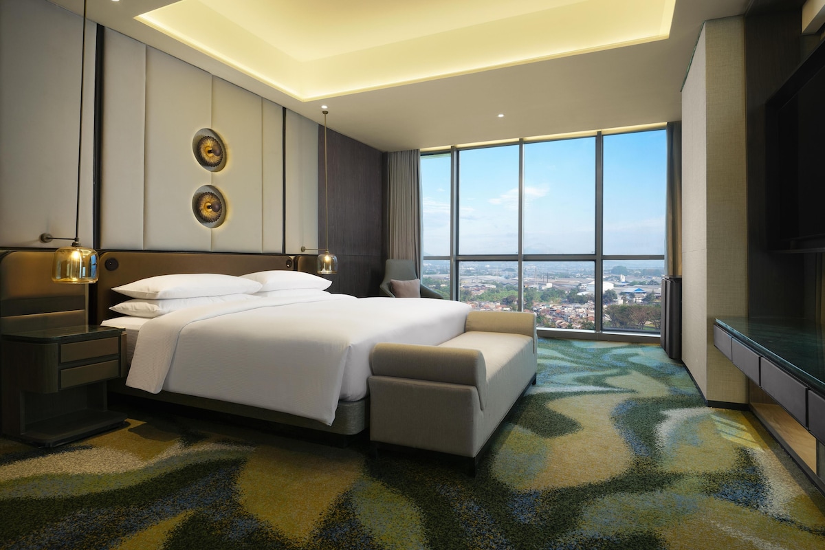 Suite Deluxe, 1 cama king-size | Minibar, cofre no quarto, secretária 
