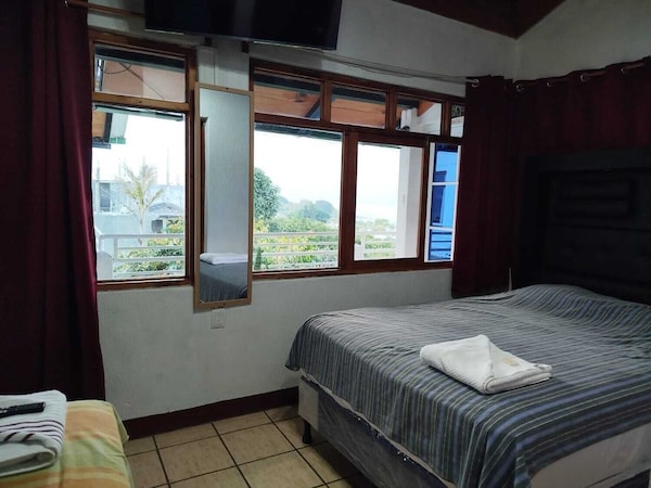 Hotel Victoria Atitlan - Sololá