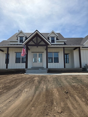 White Bear Lodge Reviews, Deals & Photos 2026 - Expedia