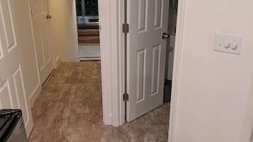 Quarto casal romântico, suíte | Cortinas blackout, quartos à prova de som, Wi-Fi de cortesia