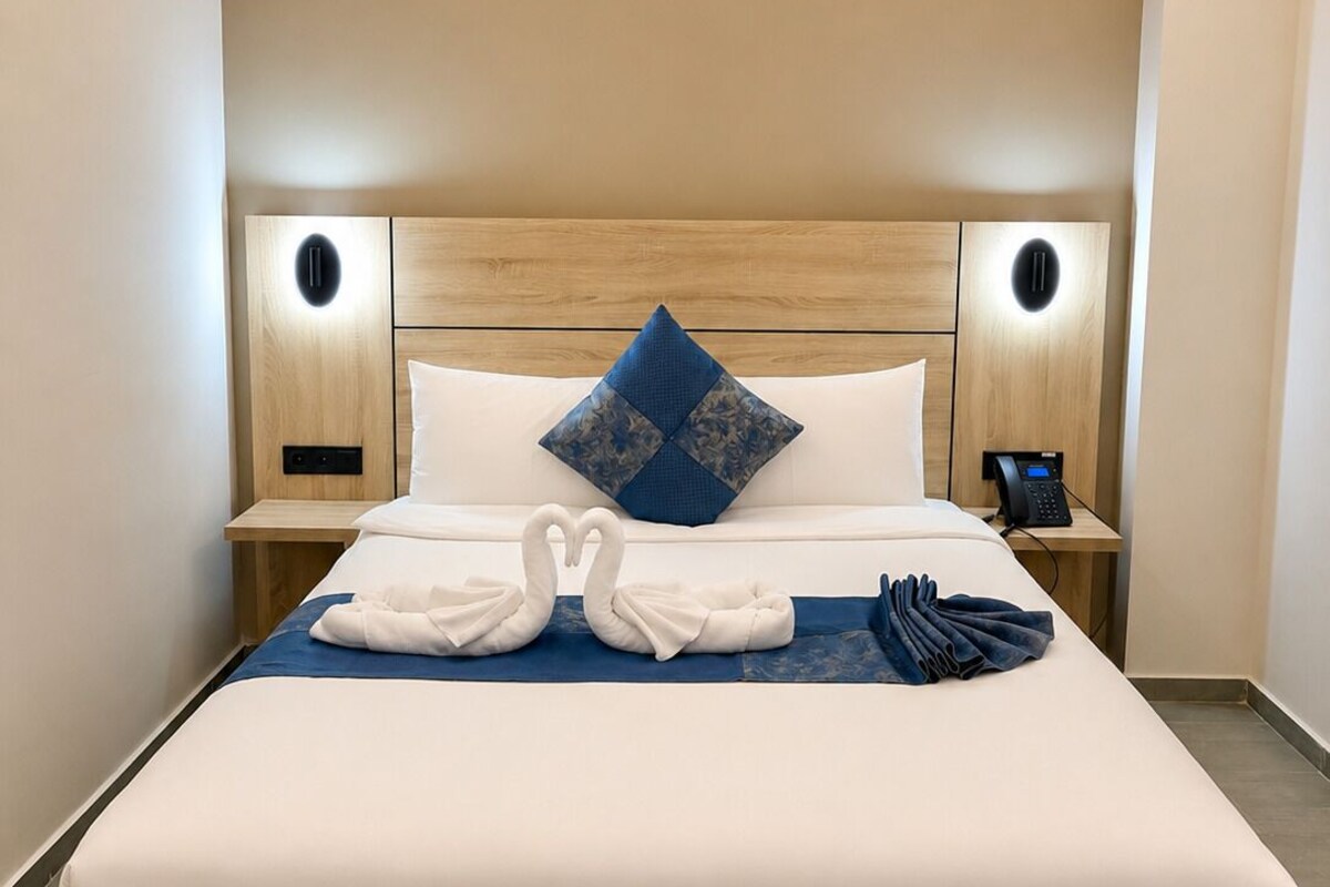 Quarto Duplo para 1 Pessoa | Secretária, Wi-fi grátis, roupa de cama fornecida
