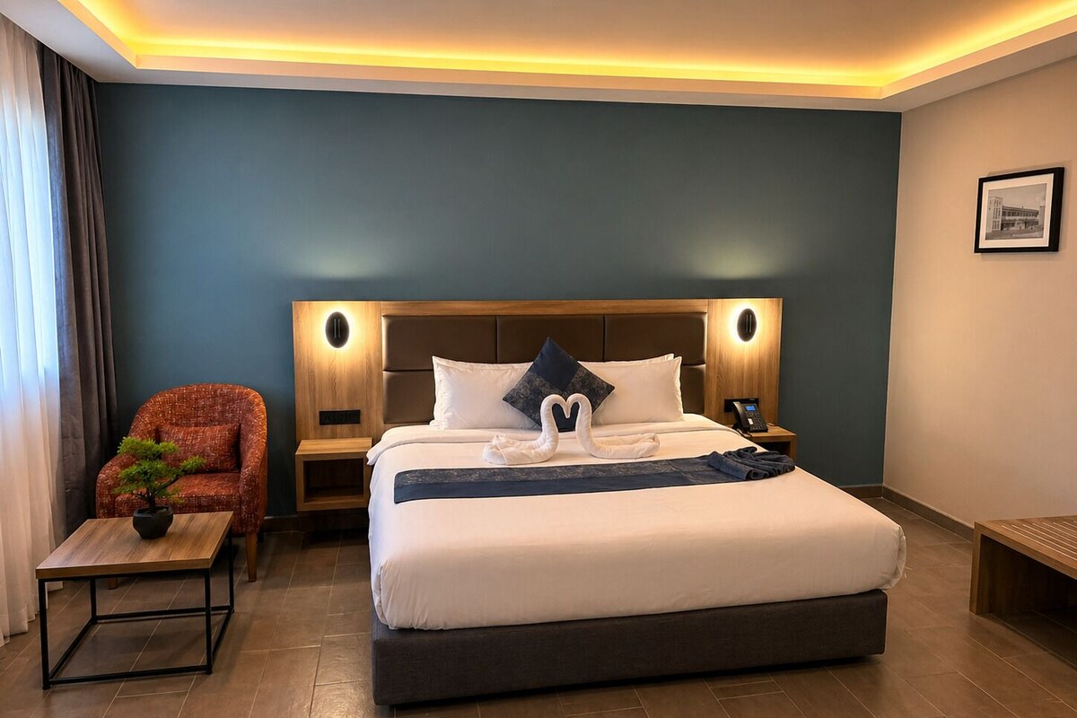 Quarto Duplo | Secretária, Wi-fi grátis, roupa de cama fornecida