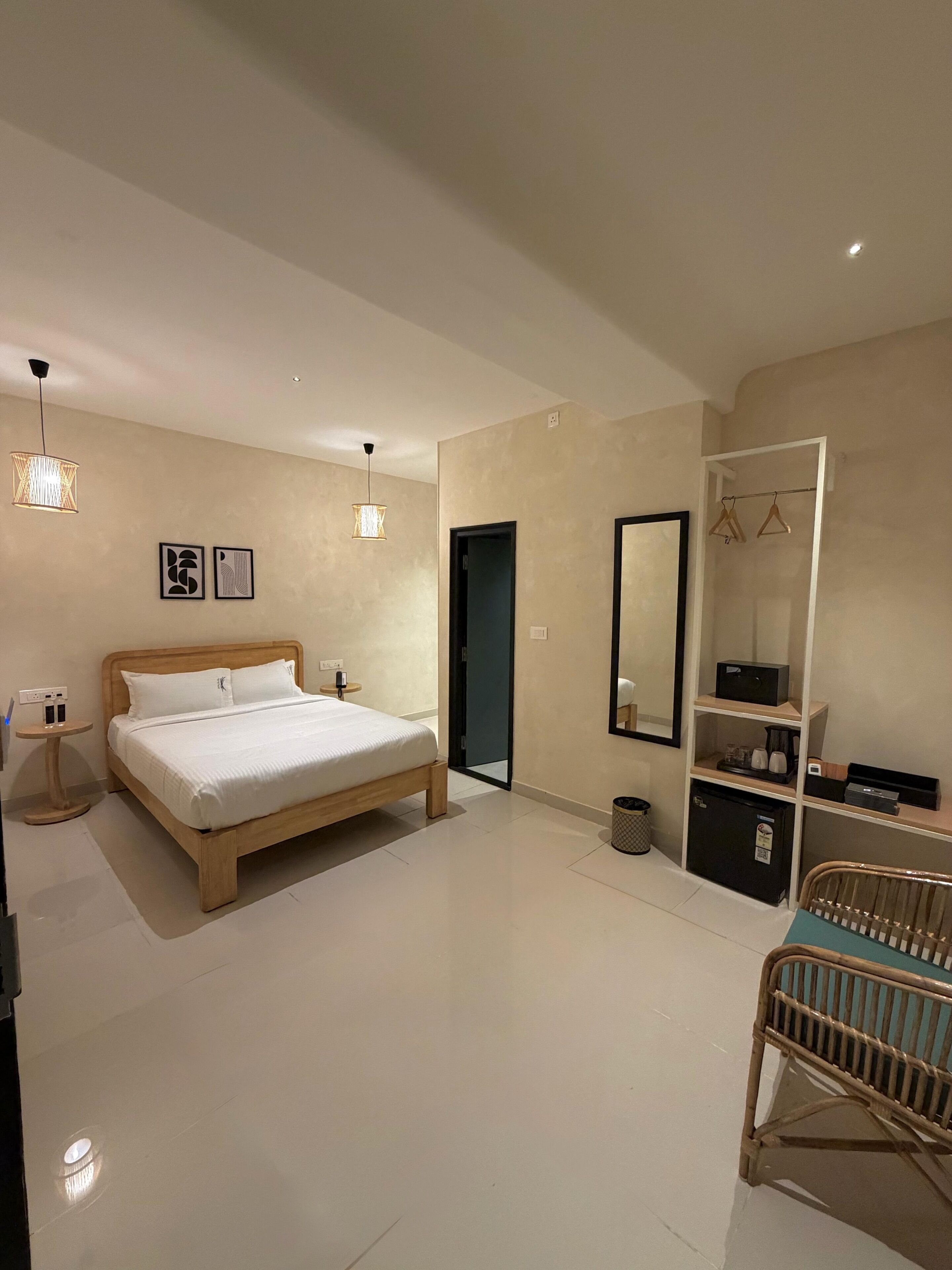Quarto Clássico com Cama de Casal | Roupa de alta qualidade, edredões de penas 