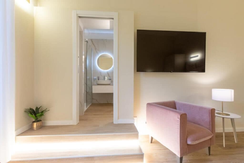 Quarto casal superior, vista para a cidade | Parte interna