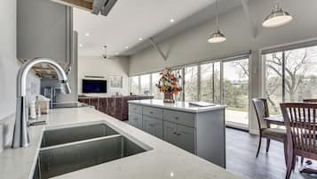 Casa (2 Bedrooms) | Interior