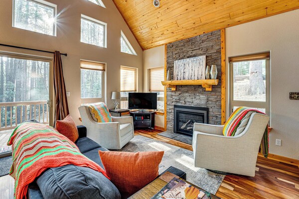 1 Mi To Angel Fire Resort: Mtn Cabin W/ Fire Pit! - Angel Fire, NM