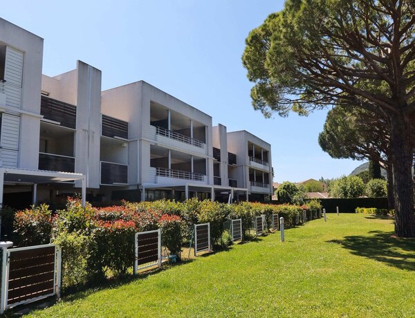 Spacious Marina Stay For Six - Mandelieu-La Napoule