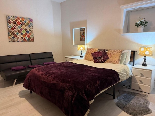 Family - Parking - Garden- Wifi - Sleeps 4 - Fife