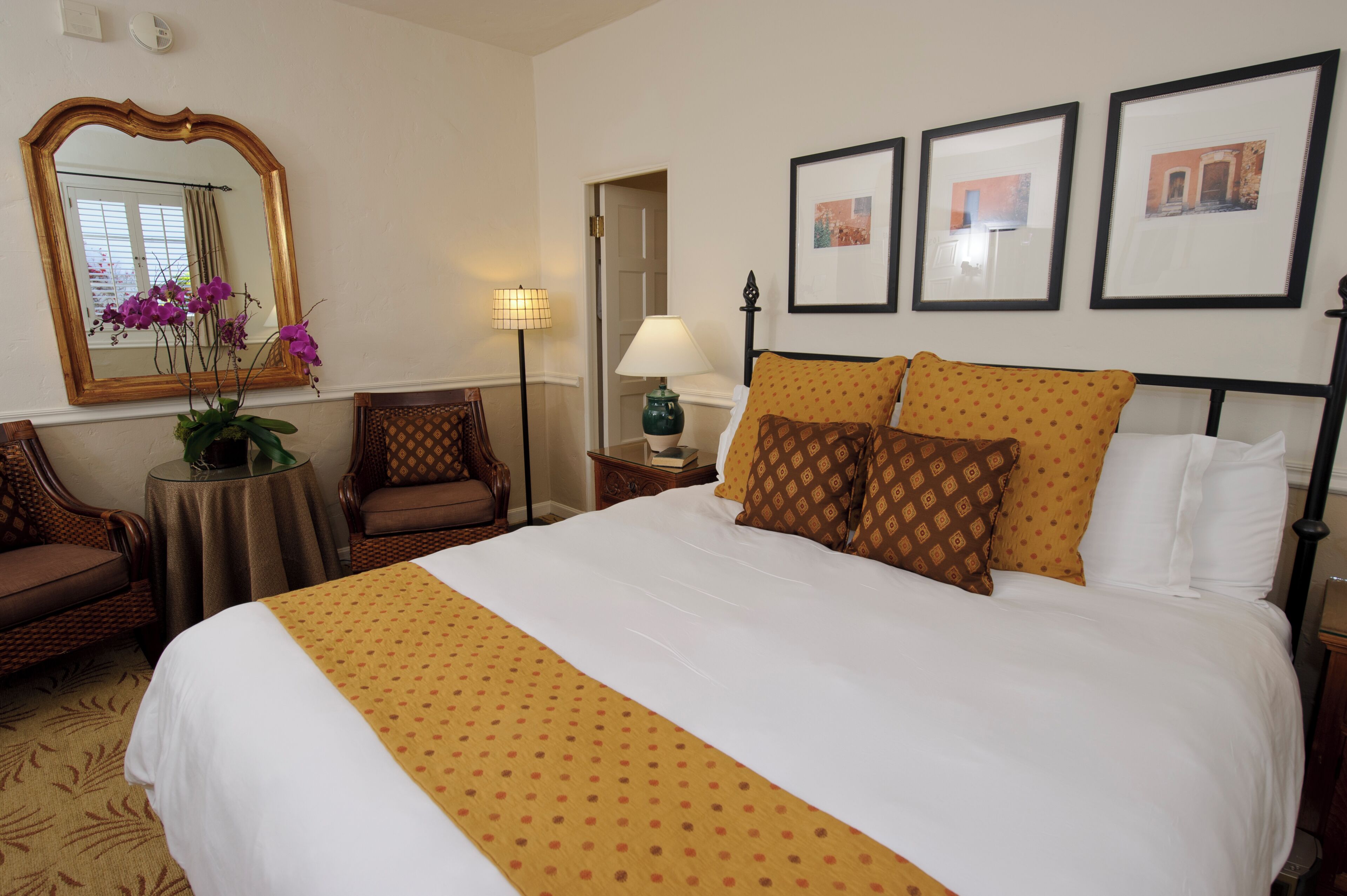 Quarto Standard, 1 cama king-size | Wi-fi grátis, acesso para cadeira de rodas 