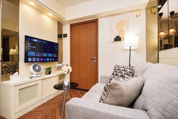 Neat And Homey 2br Apartment Cinere Resort - Jakarta