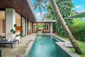 Villa Nobre, vista para o jardim | Piscina | 2 piscinas exteriores 