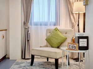 Quarto superior, vista para o jardim | Escrivaninha, camas extras/dobráveis (sobretaxa), Wi-Fi de cortesia